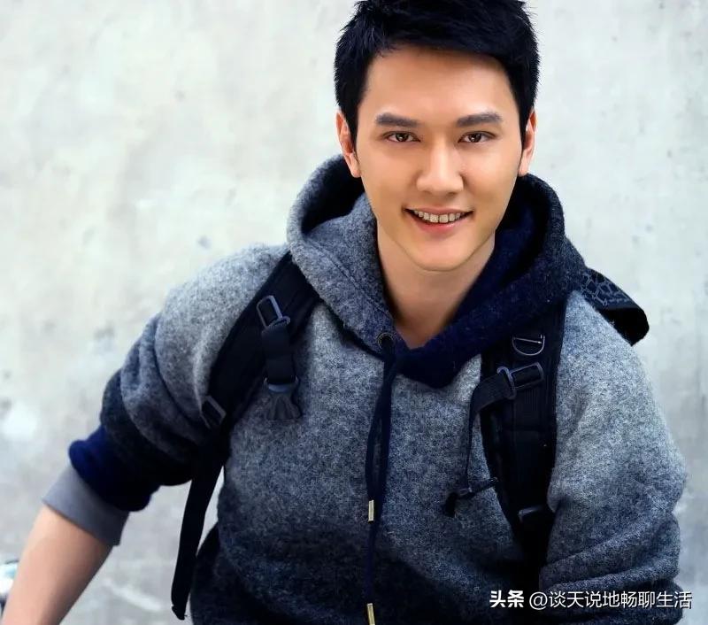 Why many people like the handsome actor Feng Shaofeng - iMedia