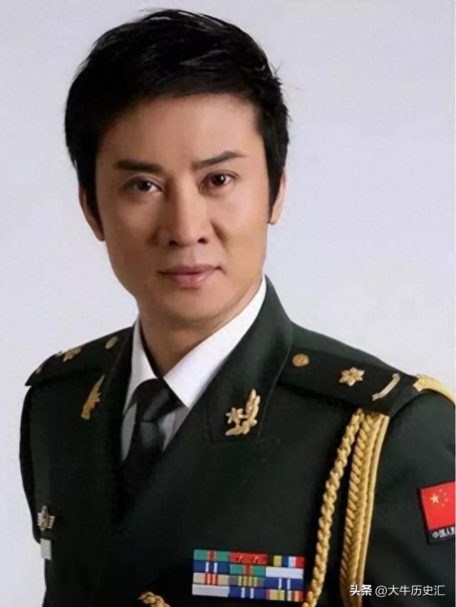 The 56-year-old well-known singer Jiang Tao has an unrecognizable face ...