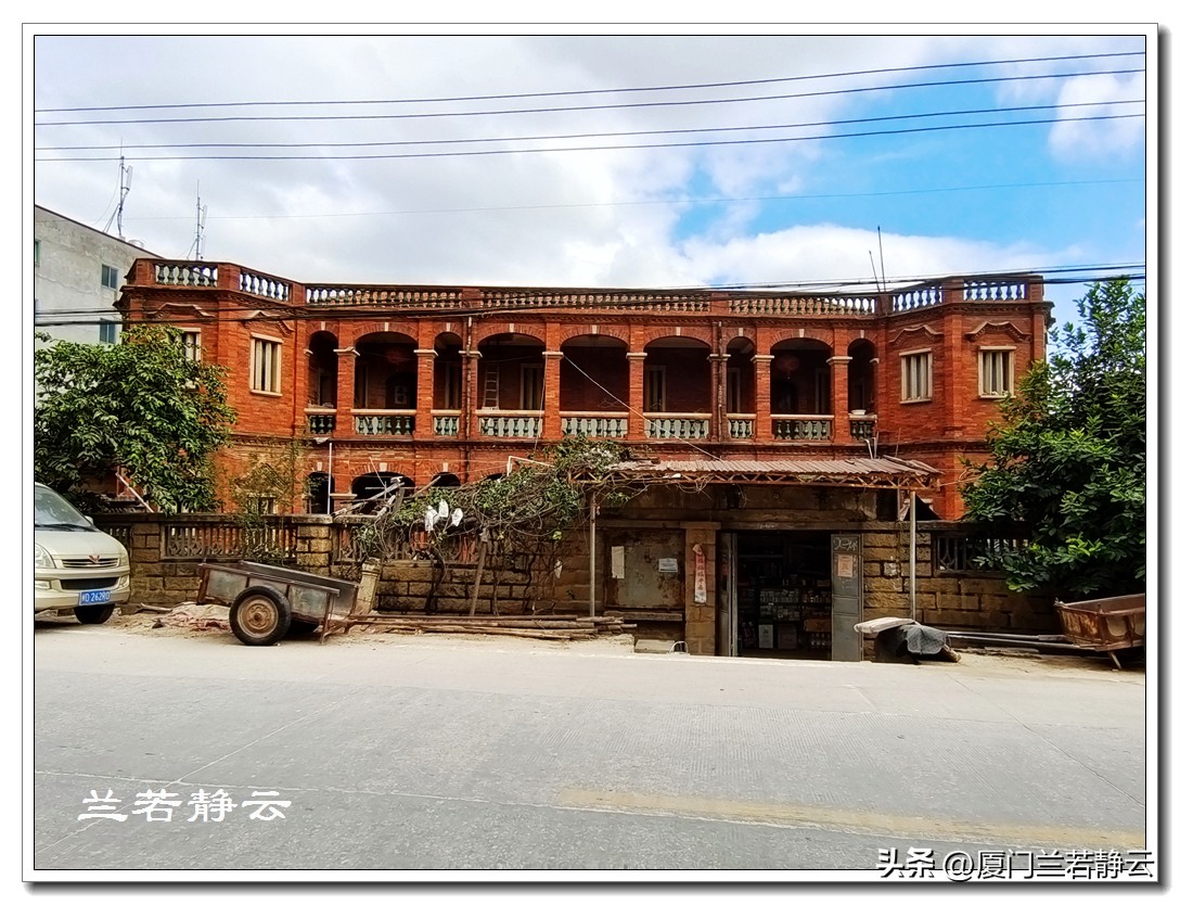 The red brick ancient houses in Dongyuan Village, Xiang'an, Xiamen ...