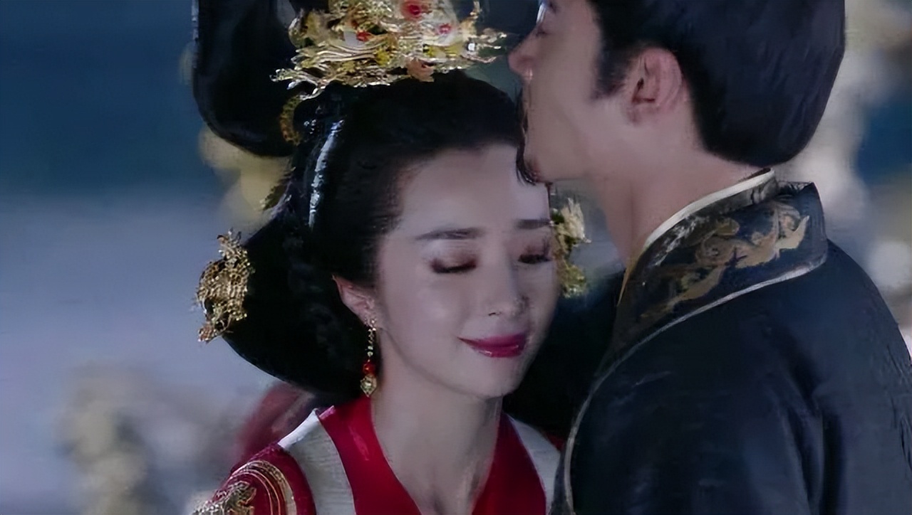 Dugu Jialuo, the mother of Emperor Yang of the Sui Dynasty, and Emperor Wen of the Sui Dynasty ...