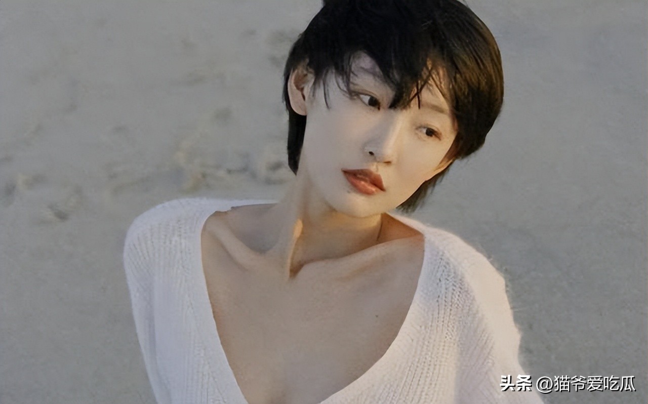 The heroine of "Sanyue has a new job": the actor Zhou Yiren's ...