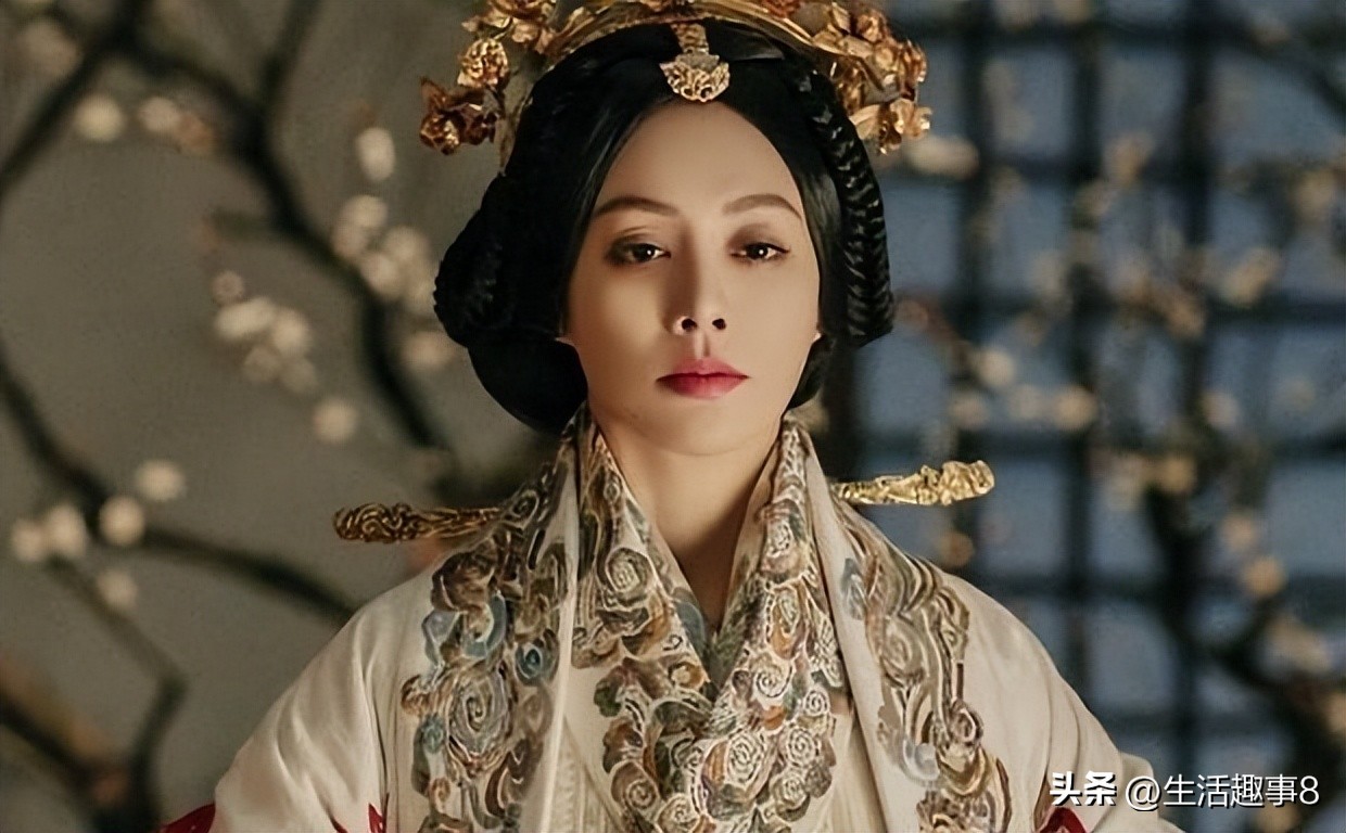 How did Li Yuan send his pregnant sister into the palace and dedicated ...