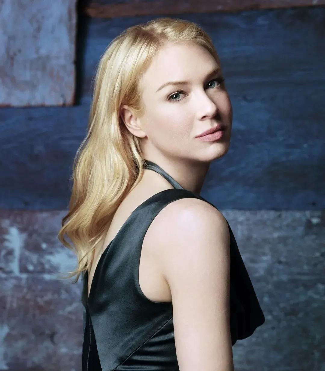 American actress Renee Zellweger - iNEWS