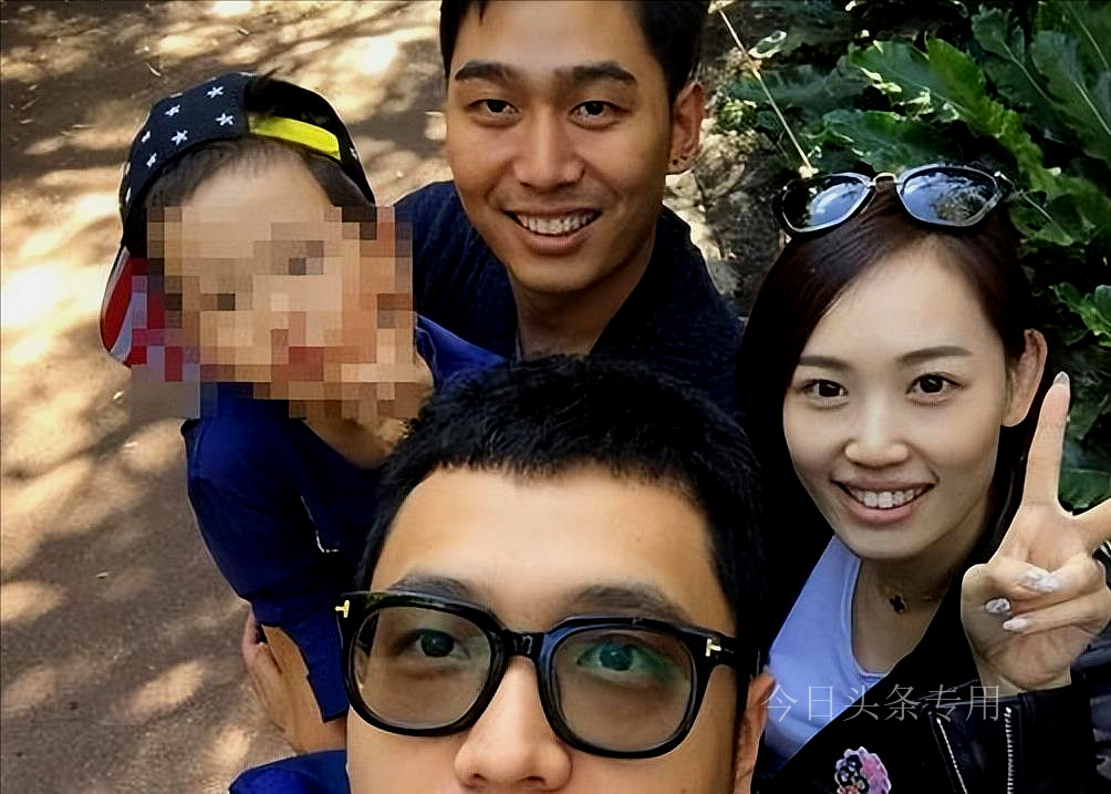 1 year ago, Song Zhe was released from prison early? How is it now ...