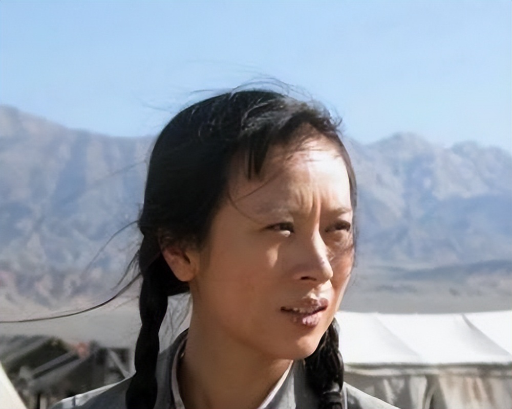 The 28th Law: From stepmother to wife, Tu Ling is only 3 years older ...