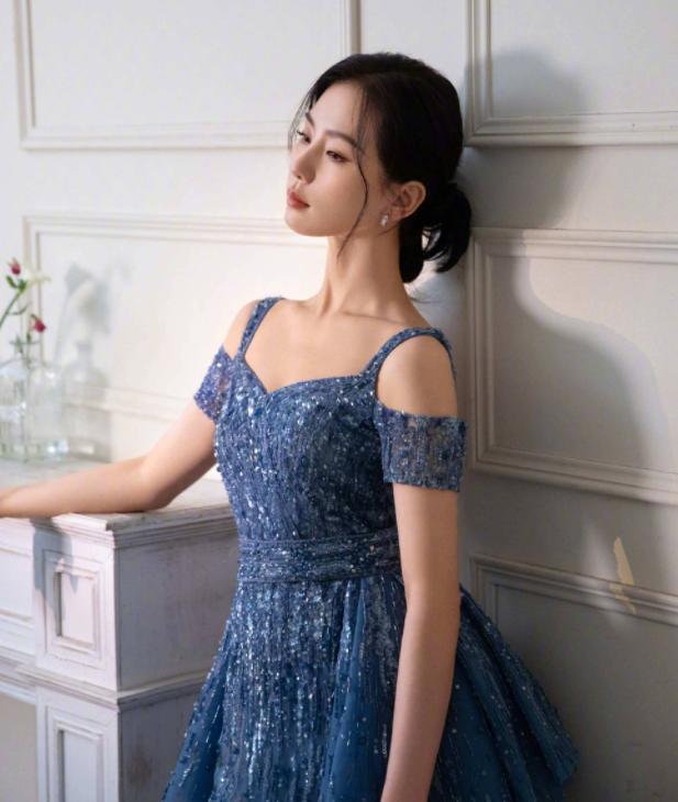 Liu Shishi's real face is amazing, and the fake face can't hide the ...