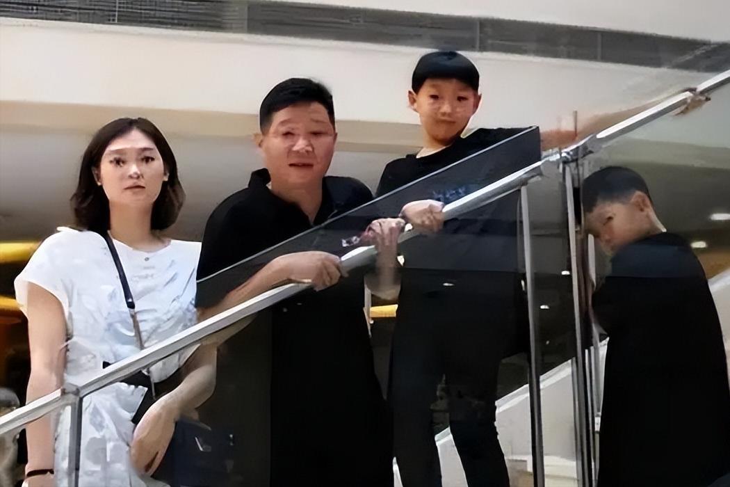 Beauty pageant champion Hu Jing: After marrying "Sandezi" Zhao Liang ...