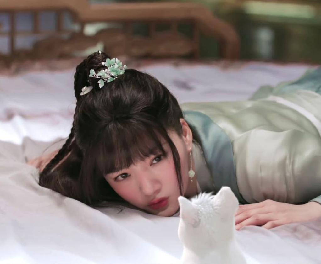 Zhu Yan was drunk and tied to social death, Shi Ying took the ...