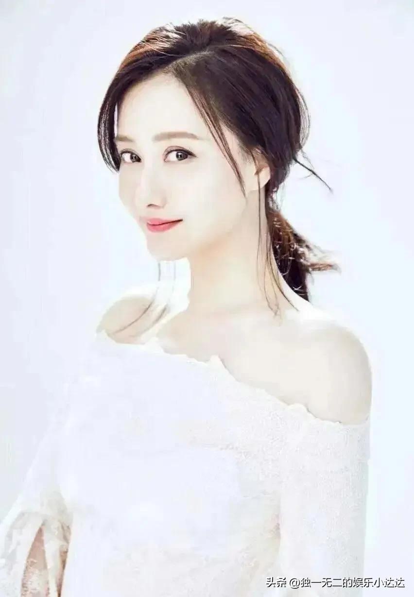 Known as the queen of fashion - Xiaorong. - iMedia