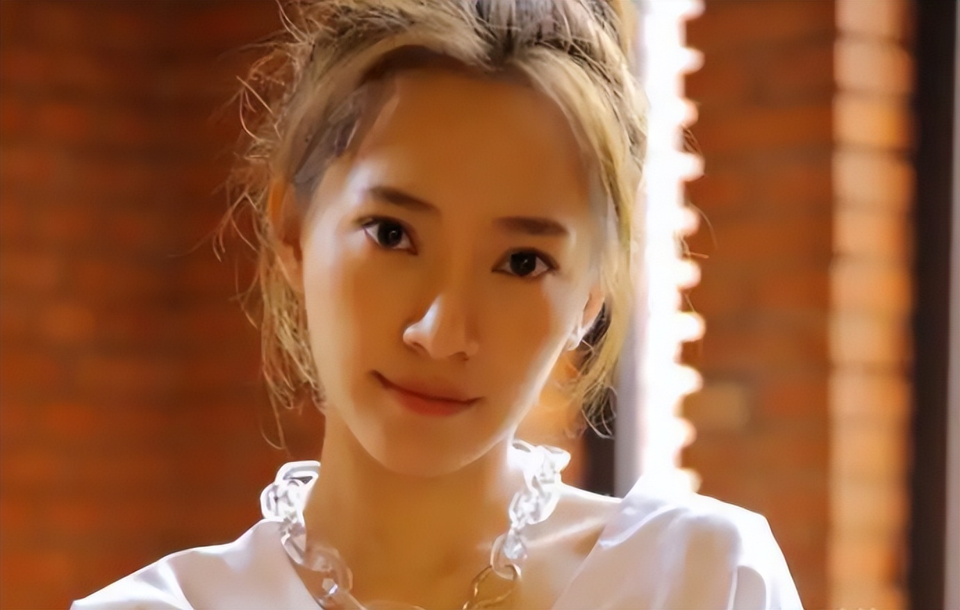 Actress Qin Ziyue: Marrying a divorced idol, looking for happiness in humbleness, what is she ...