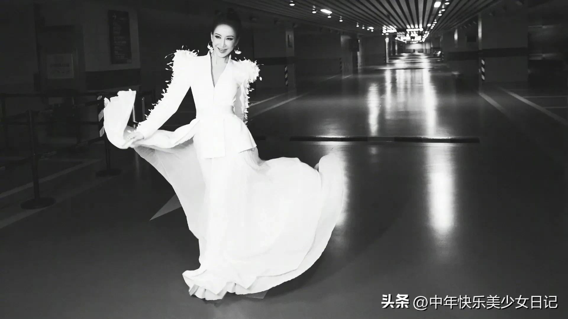 Why did the laughing angel singer Coco Lee go on the road of no return ...