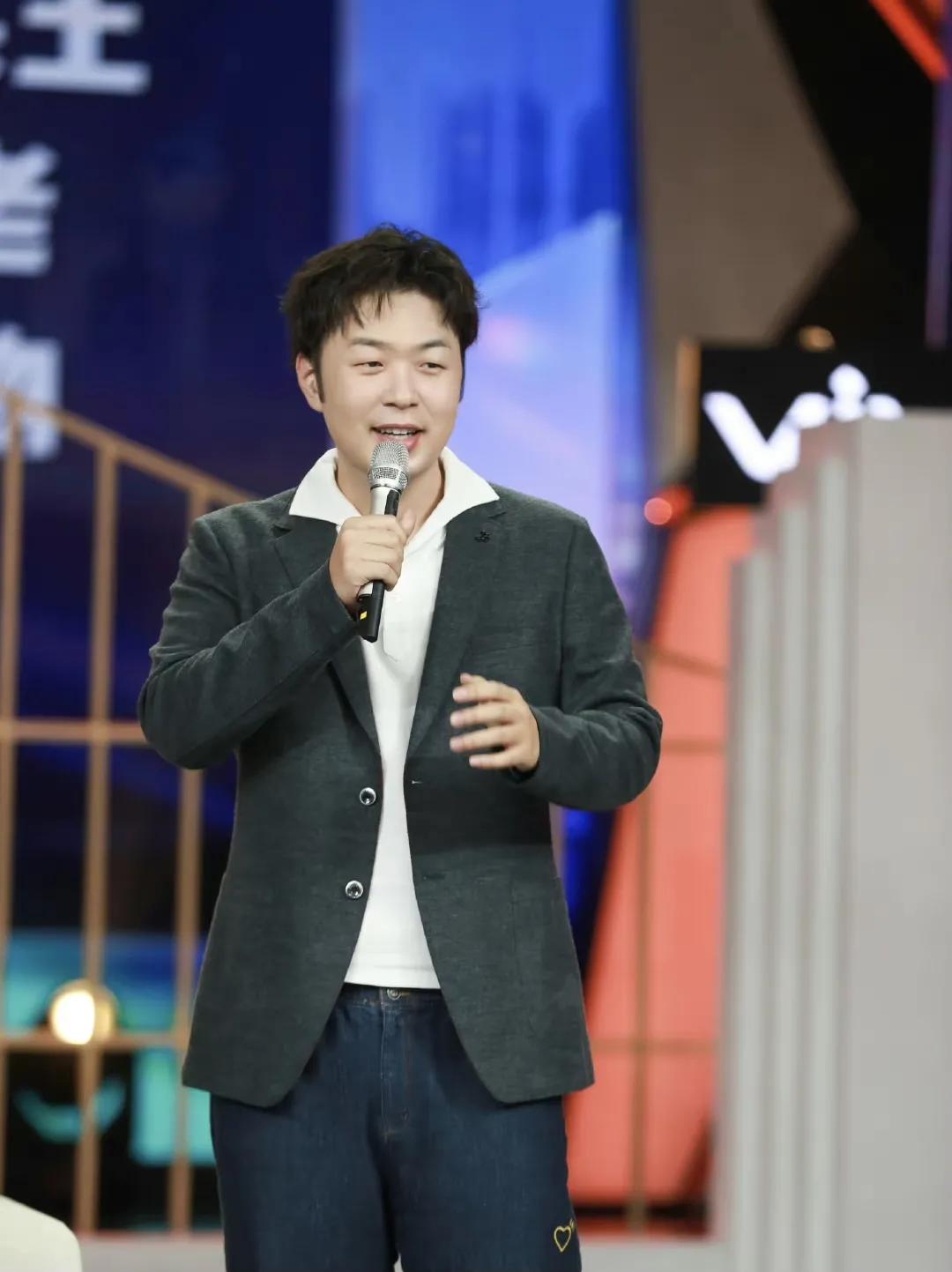 Little Gossip, Du Haitao, Lin Junjie, Liu Haocun - iNEWS