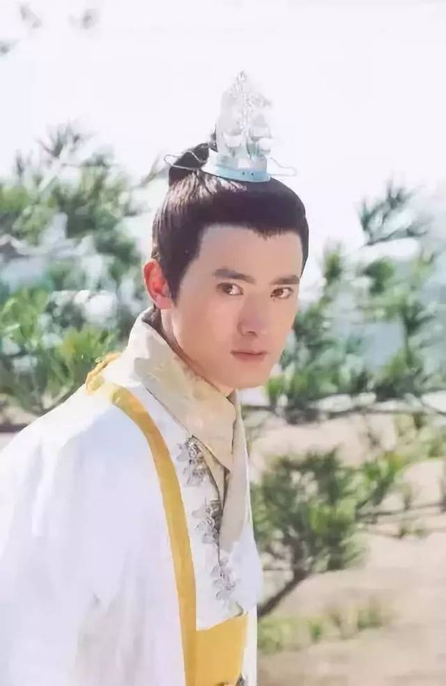 "Beautiful man in ancient costume" Ren Quan, a low-key invisible rich ...