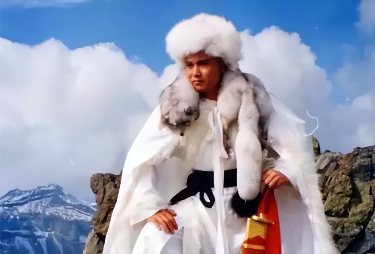 Hu Yidao's martial arts is superior to Miao Renfeng?There are only 2 ...