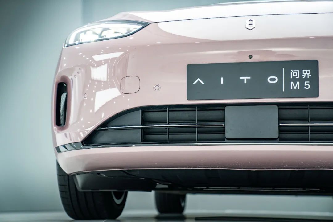 華為Mate50與iPhone14之間，AITO問界M5 EV對Model Y的「遙遙領先」 - 資訊咖