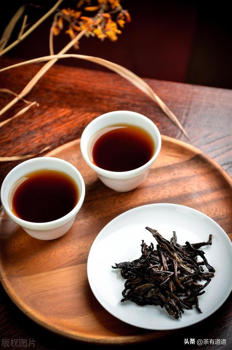 Bai Juyi's "Two Bowls of Tea" - iNEWS