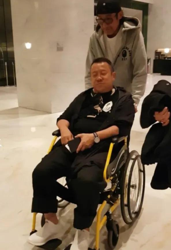 It was suddenly reported that 70-year-old Eric Tsang was hospitalized ...