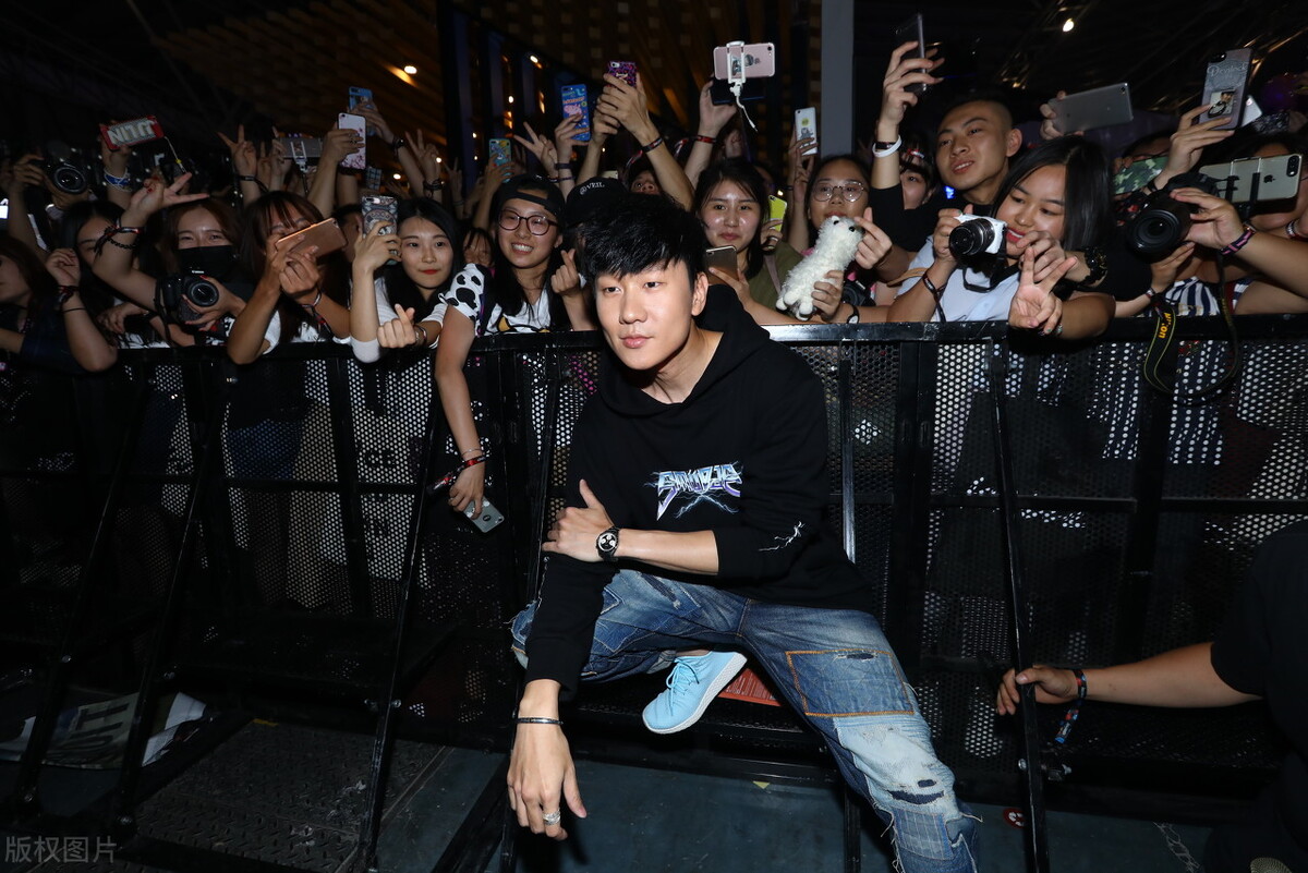 JJ Lin's first love, did you know - iNEWS