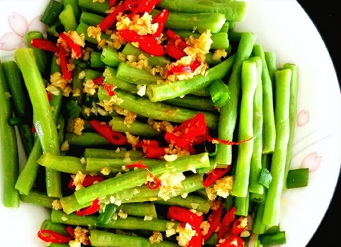 Stir-fried Cowpea with Magic Garlic: The perfect combination of ...