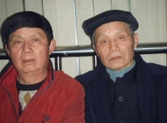 Jackie Chan returned to his hometown in the mainland to recognize his ...