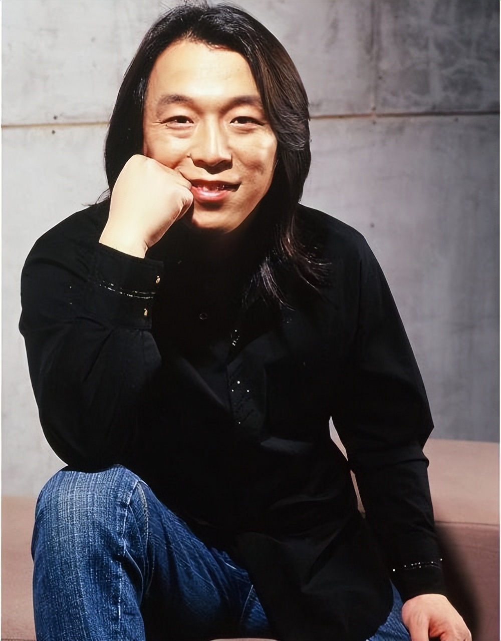 Huang Bo, who has "disappeared" for a long time, received Macron with ...