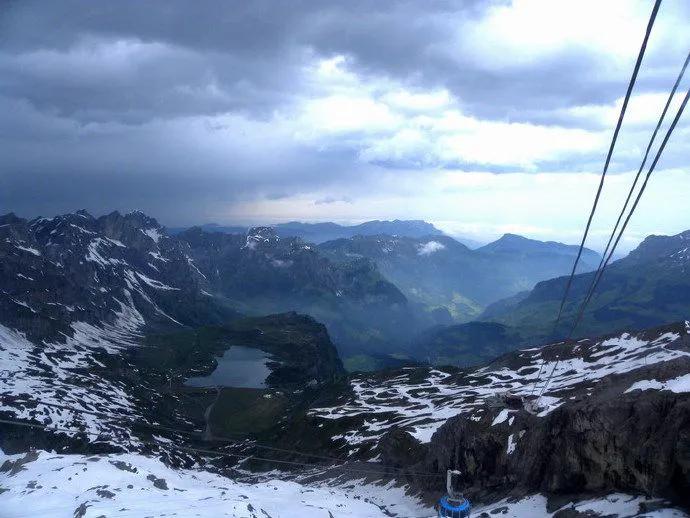 Travel to Europe (14) - Swiss Titlis Snow Mountain - iNEWS