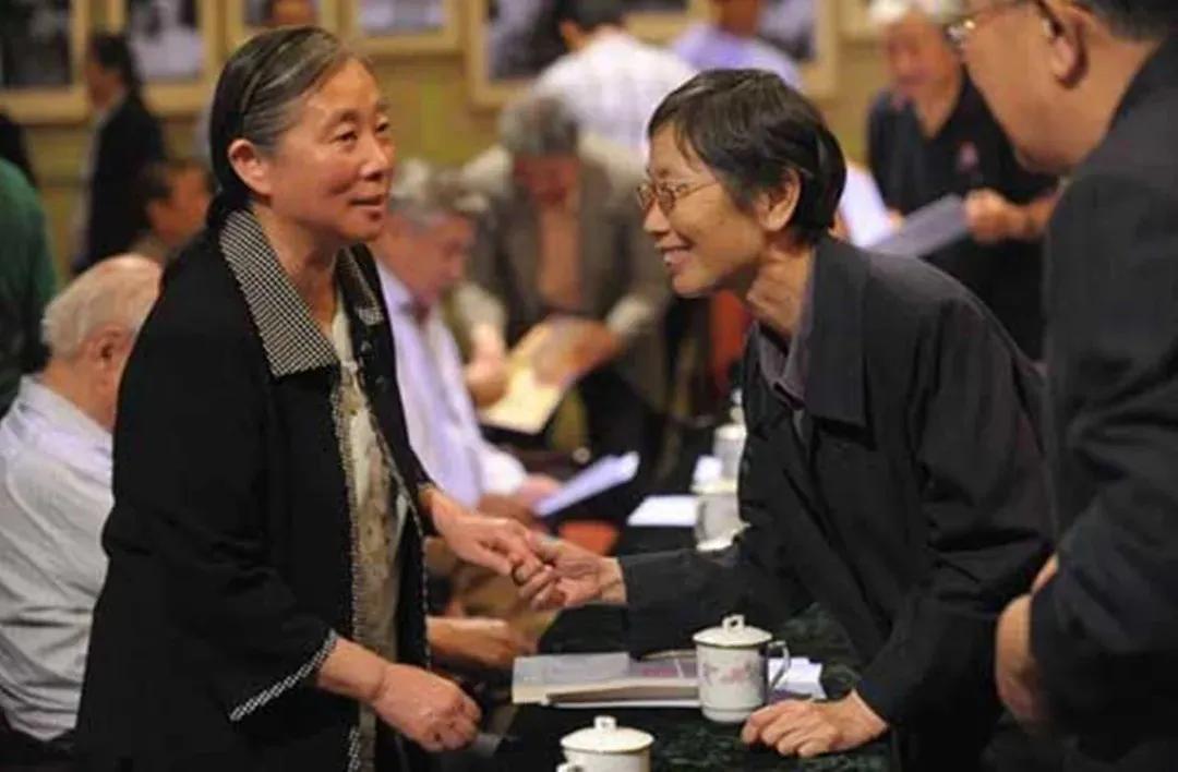 After Lin Biao's death, his daughter experienced ups and downs, but ...