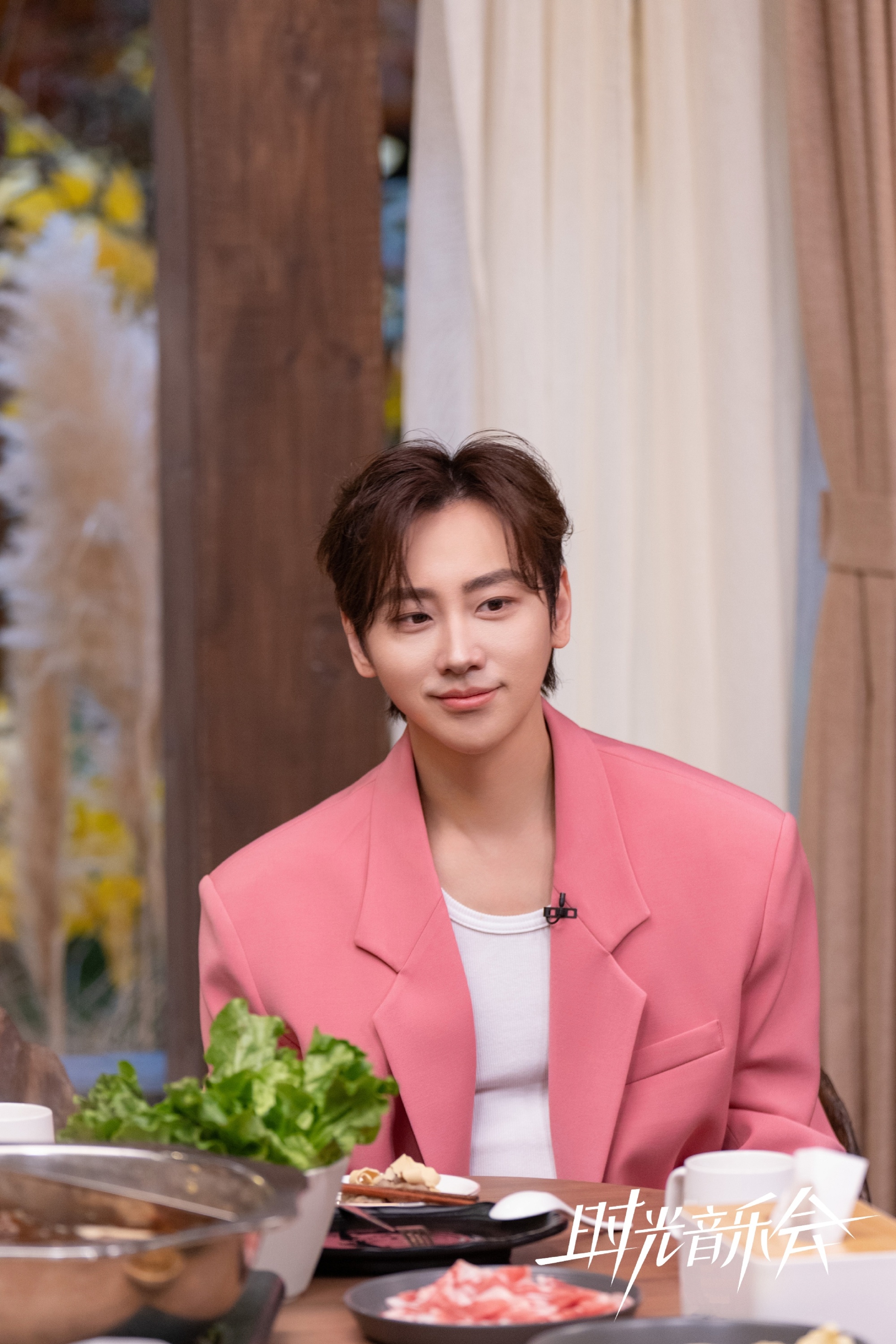 Hu Yanbin sang his imagination of love at the age of 16 again, touching ...