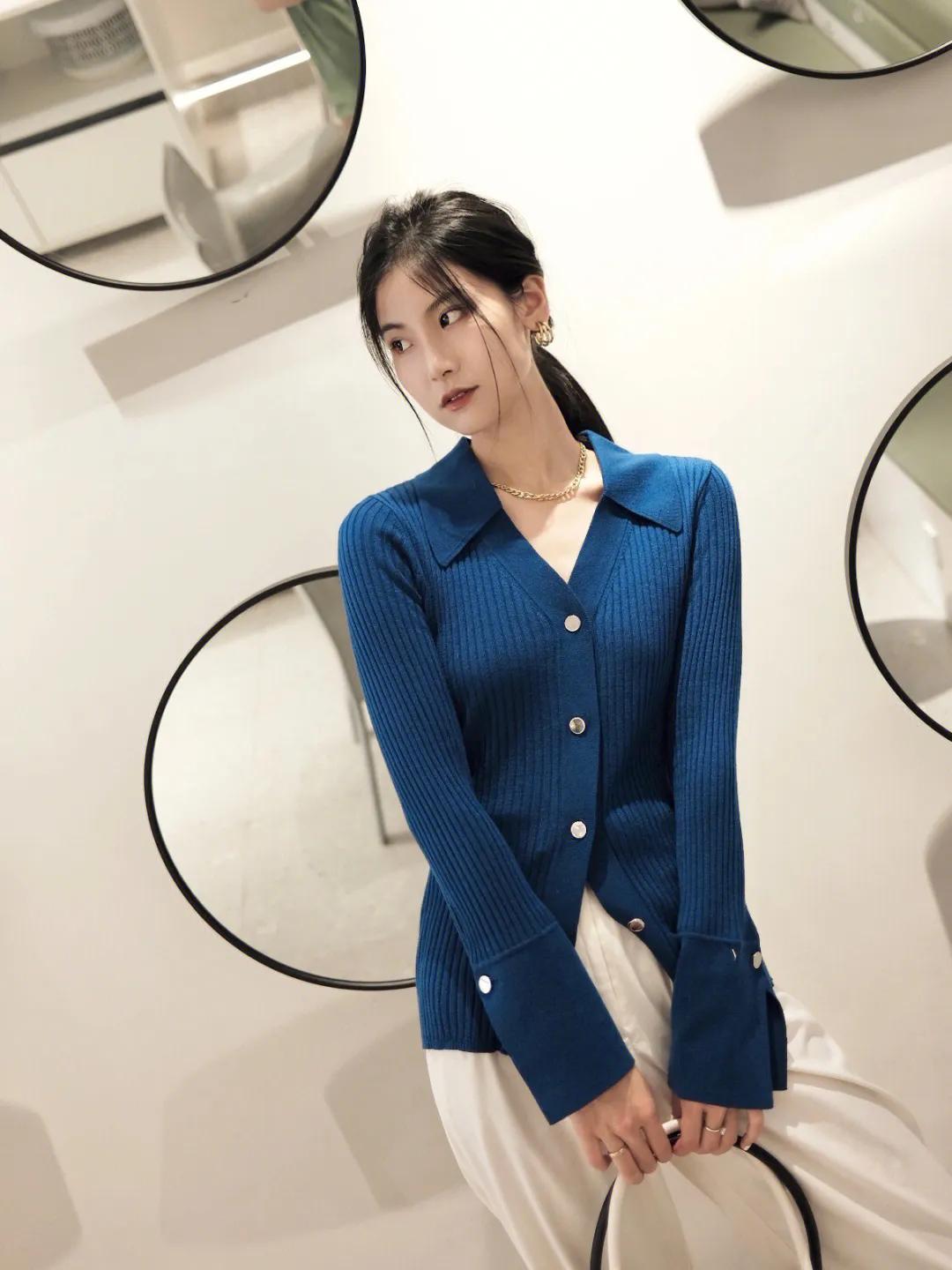 Autumn wear with ootd free blue mood - iNEWS