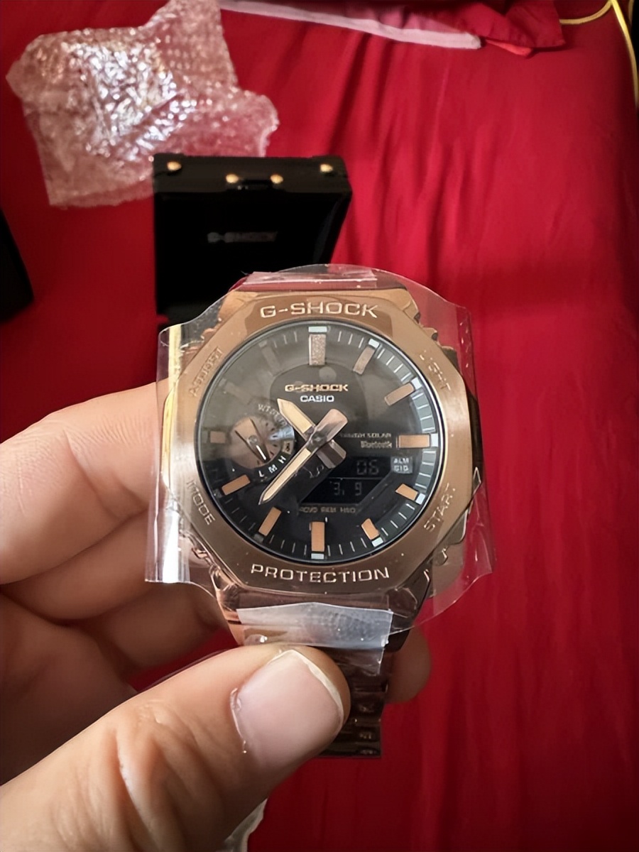 Casio metal copper-colored octagonal watch, with 100 million points of ...
