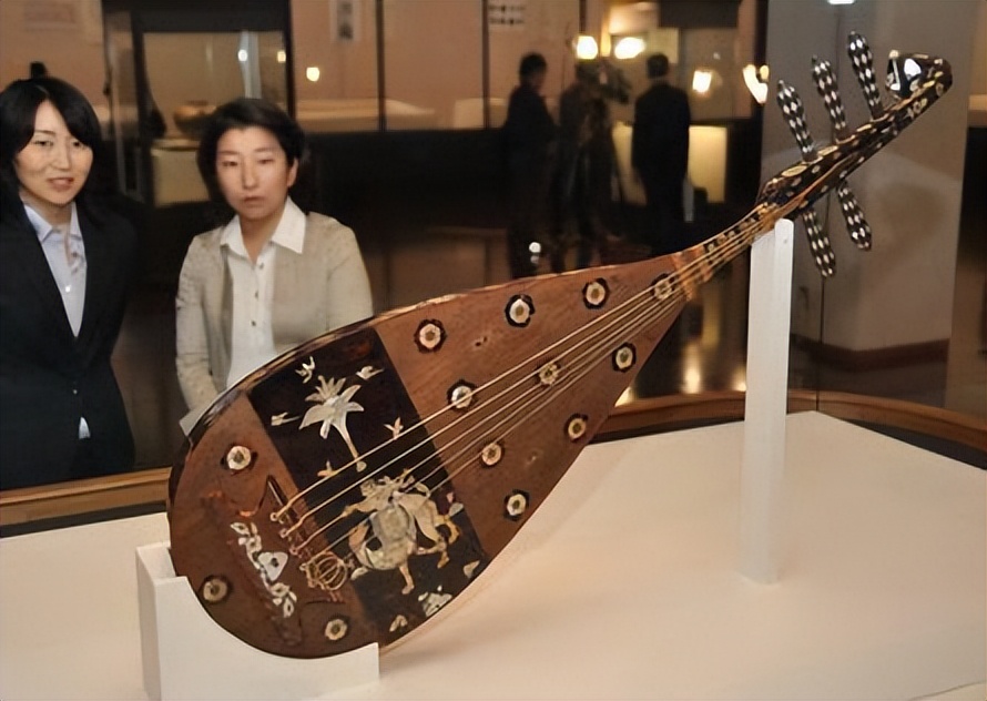 Fan Bingbing and Liu Yifei should all learn the correct posture for ...