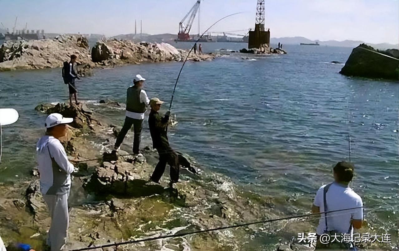 Dalian Crab Bay Park, hiking and fitness, fishing and catching the sea ...