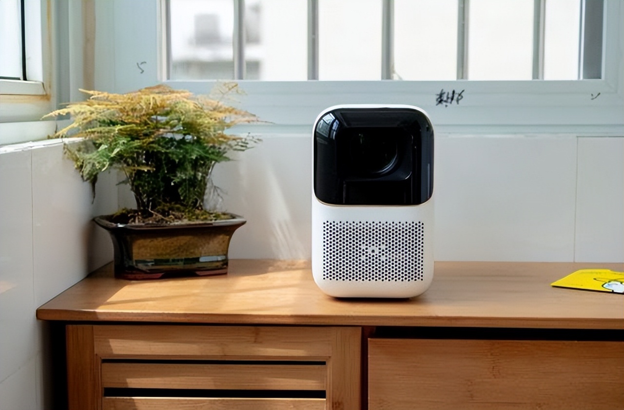 投影儀測評：極米Z6X和小明Q1 Pro，誰的性價比更高？ - 頭條匯