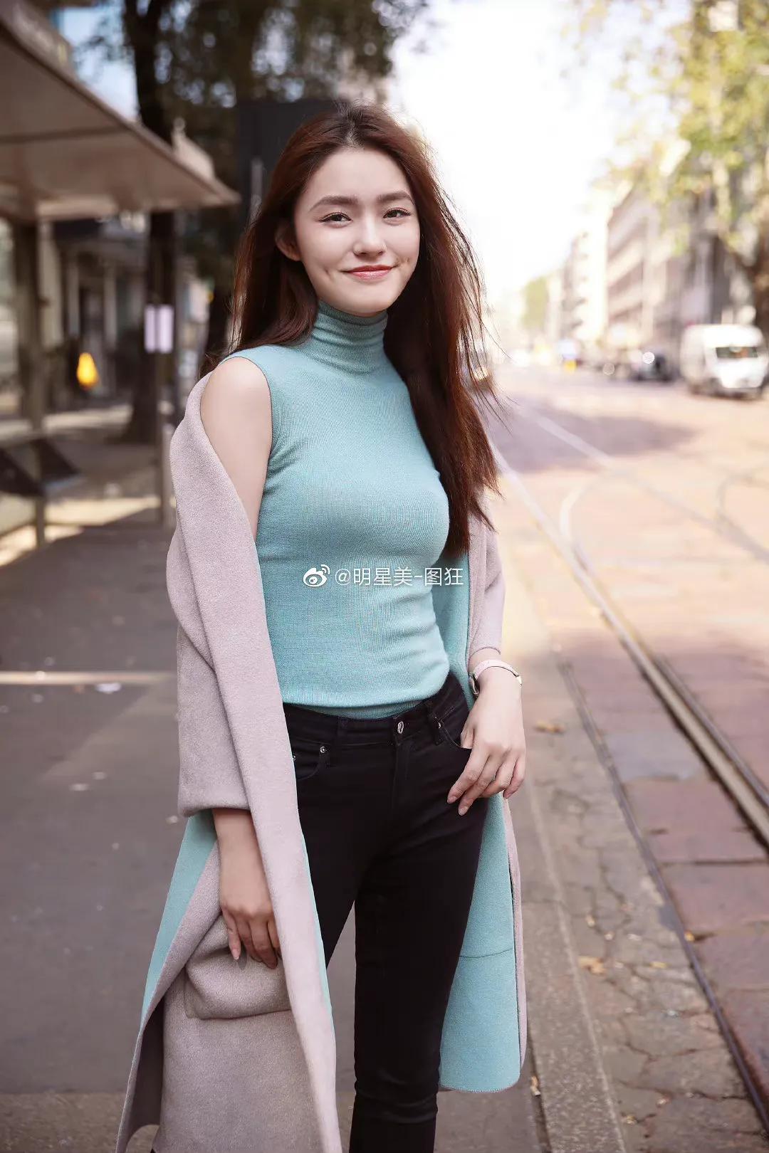 Lin Yun ~ Sexy Street Shooting - iNEWS