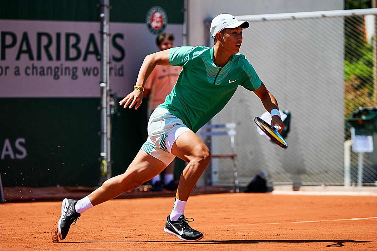 A Chinese Derby at Roland Garros is not too much, is it? Wu Yibing ...