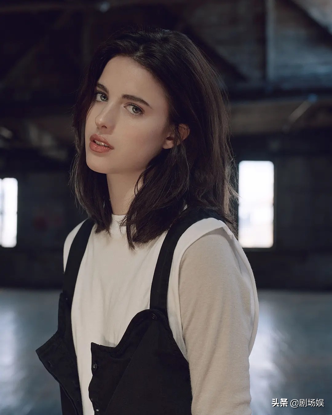 A honeymoon to experience the multiplicity of love and find the lost ...