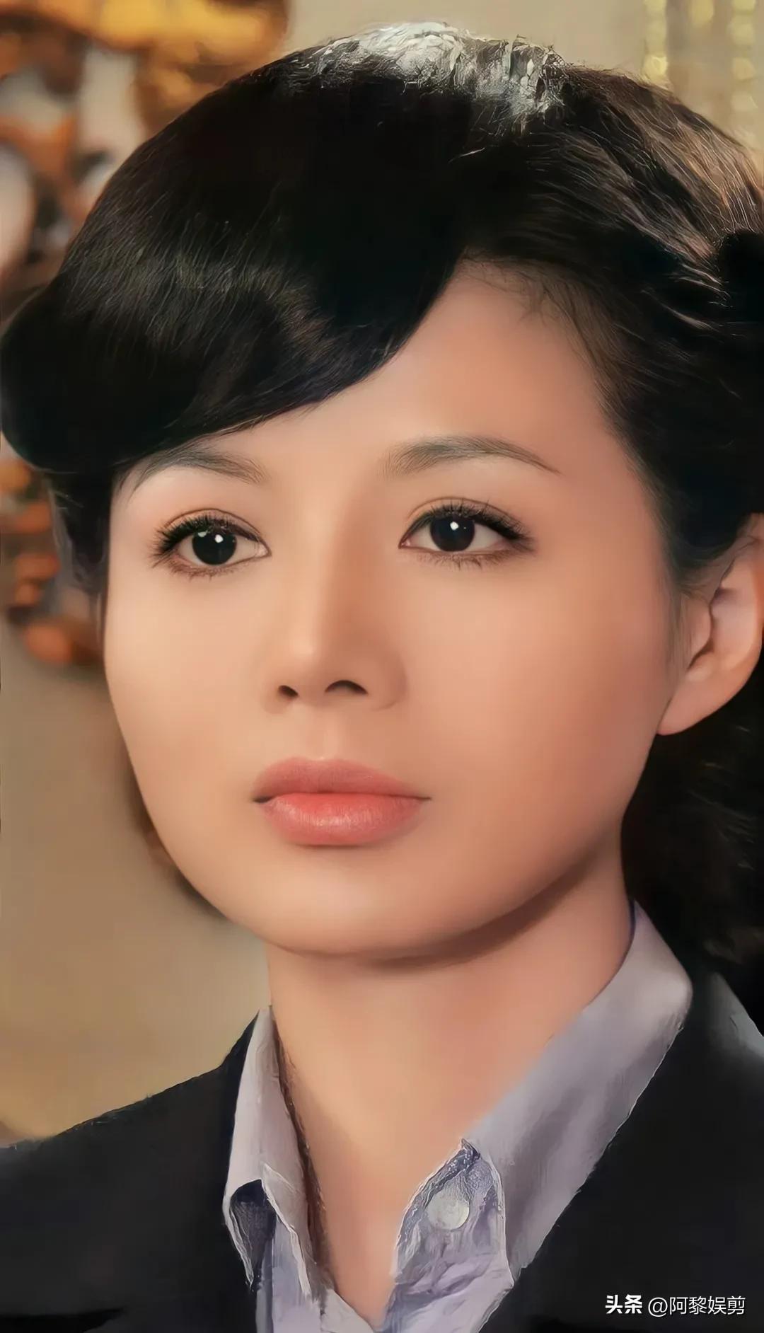 Cheng Su meets Gong Xue, who is better than the two beauties? - iNEWS