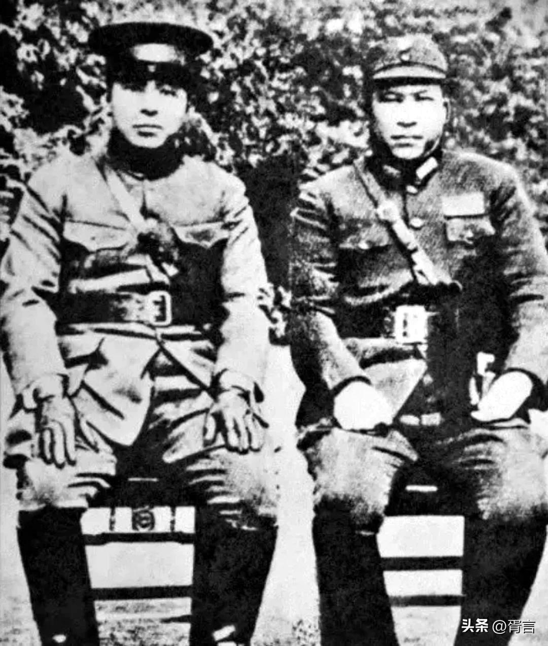 When Zhou Enlai was assassinated in Yan'an in 1937, only 4 of the 32 ...