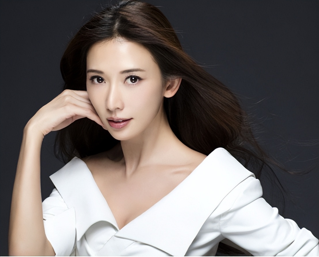 Facts have proved that Lin Chiling, the national goddess who once ...