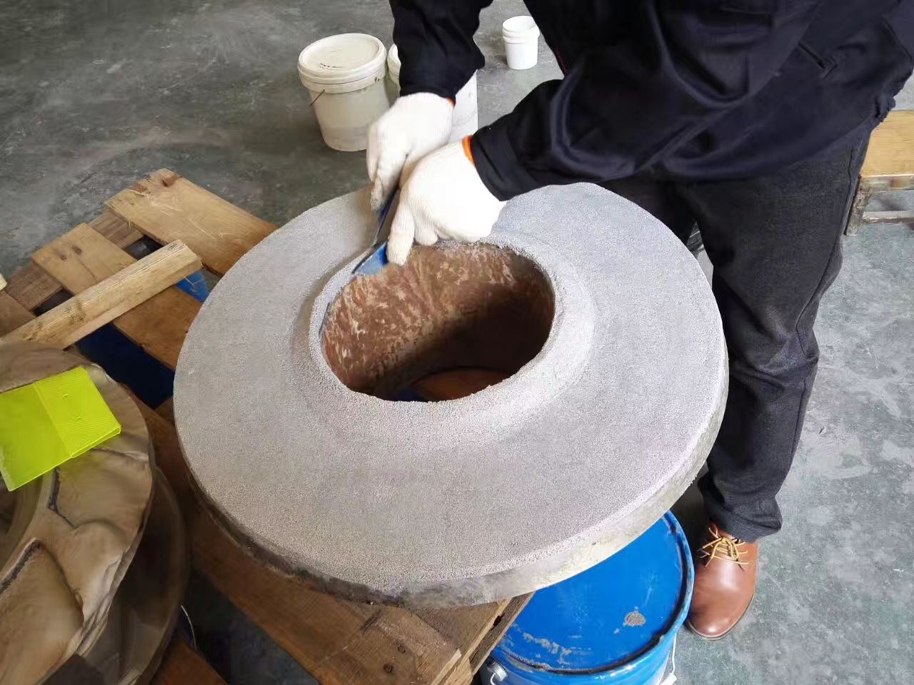 Three types of repairing repair agents to solve various metal defects ...