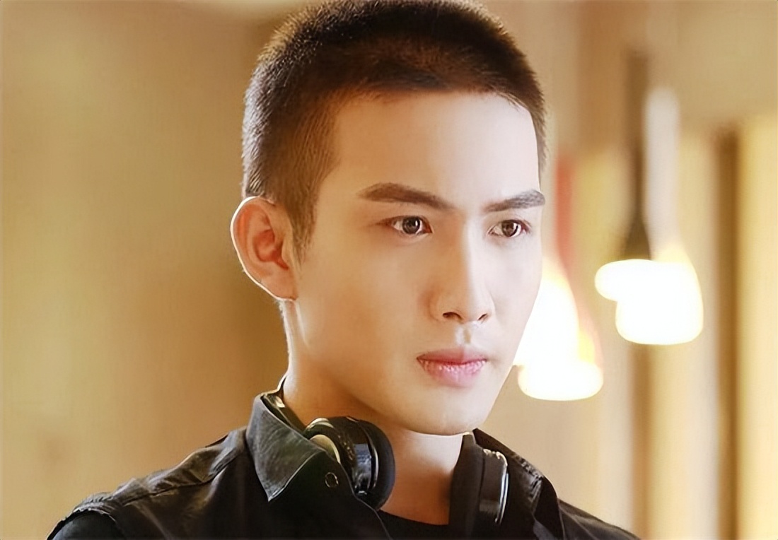 Zhang Binbin's "Three Points of the Wild" is on the air, Xu Yanshi is really on top, such a ...