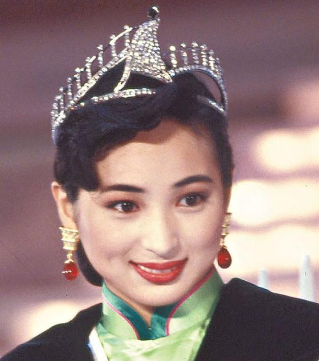 Luo Lin: Married to a wealthy family at the age of 29, was abandoned after paying off debts for ...