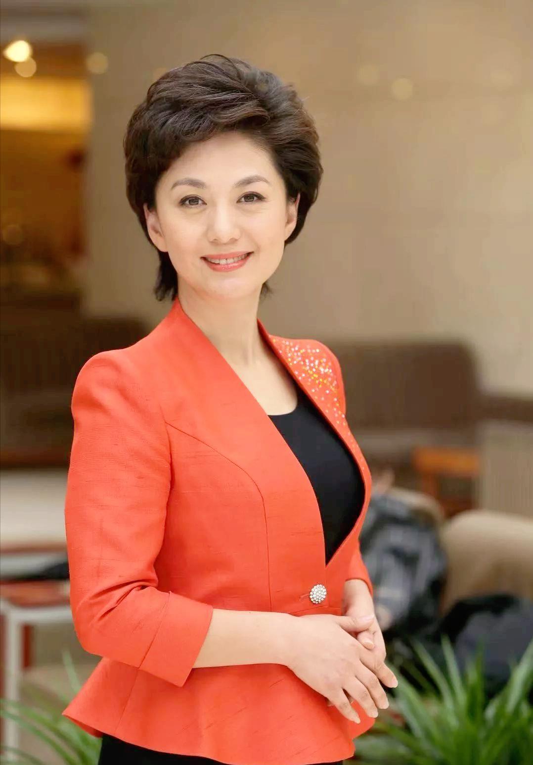 Haixia: My mother was paralyzed in her early years, and she married a ...