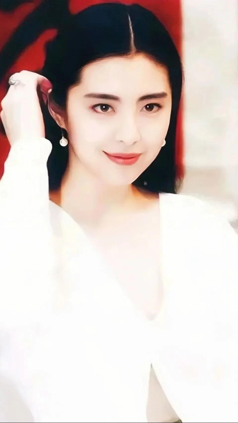 Beauty Wallpaper No. 195 - Joey Wang - iNEWS