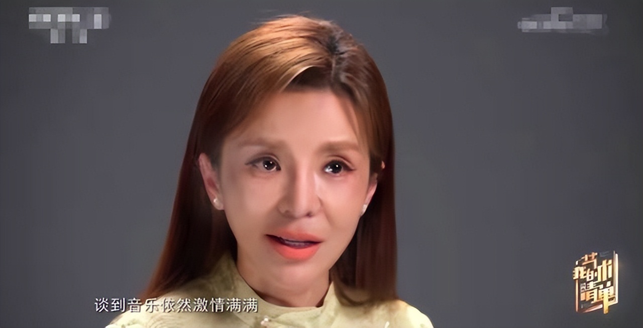 Plastic surgery failed? Zhu Xun's crooked mouth and stiff face bumped into Song Xiaobao's face ...