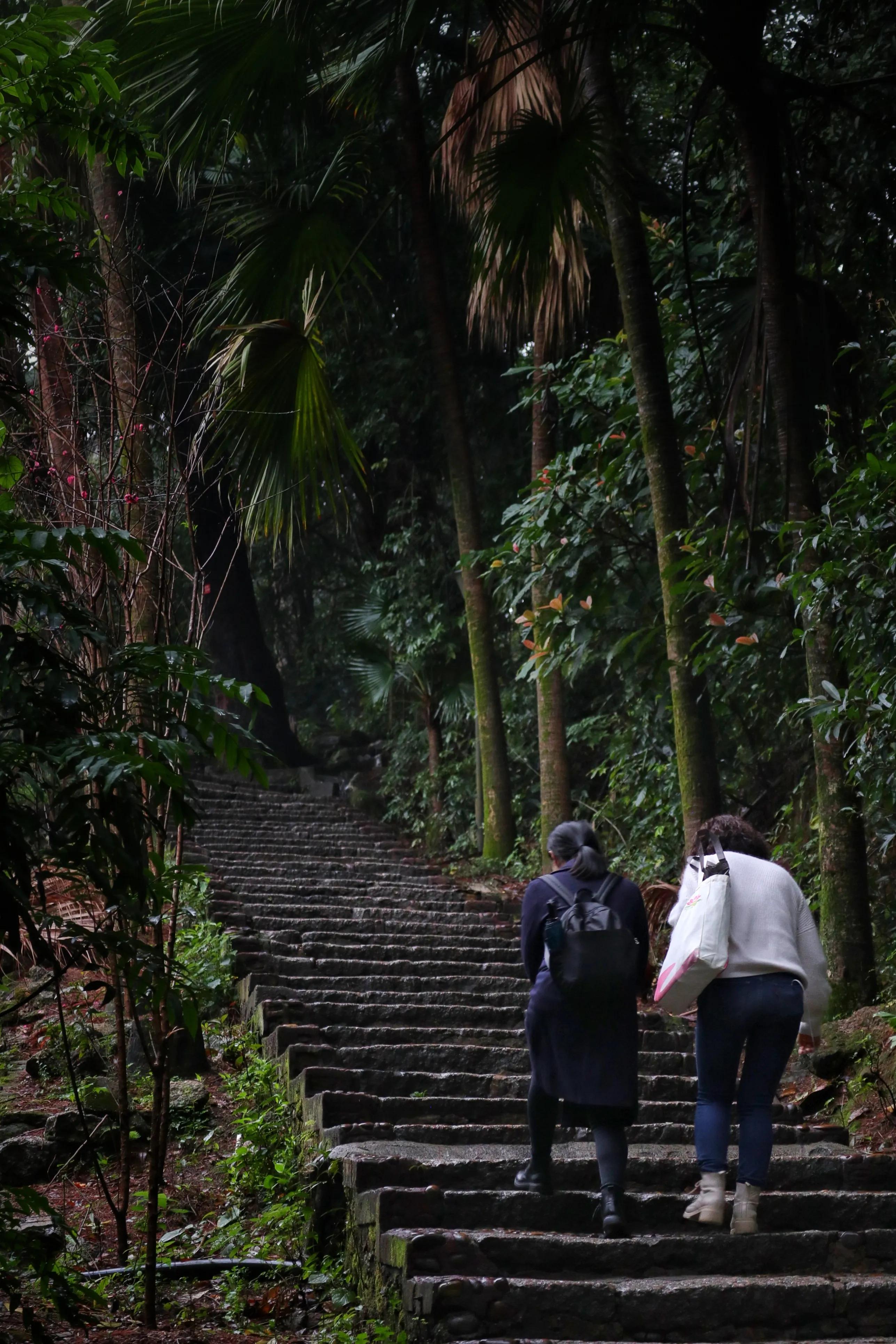 It's so easy to get drunk in Guiping! - iNEWS