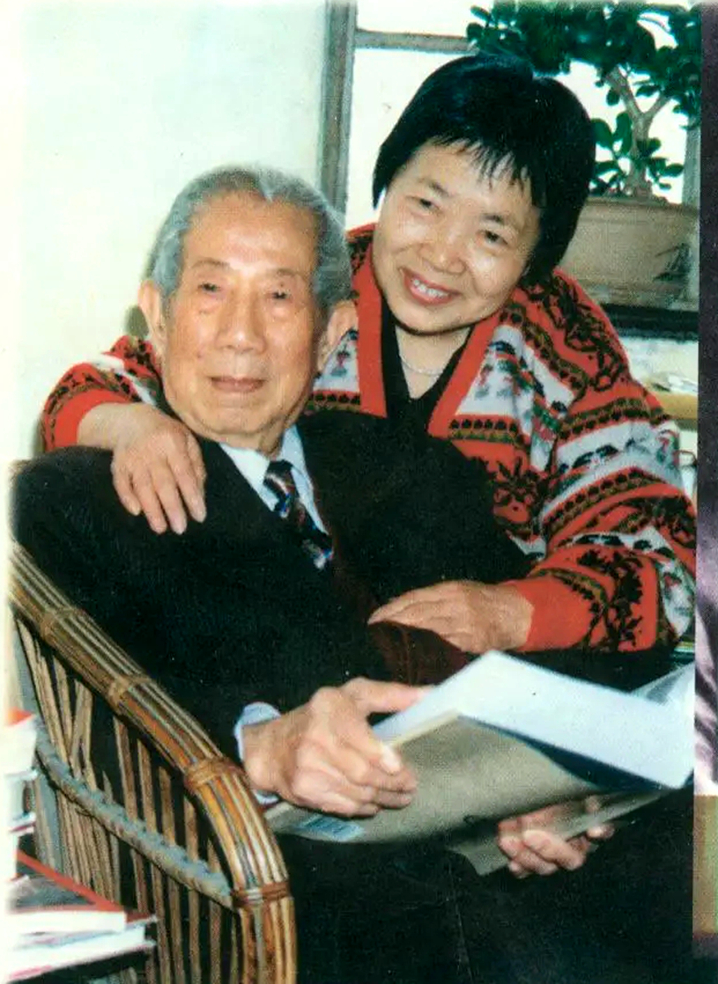 Shanghai filmmakers recall the famous director Tang Xiaodan, who ...