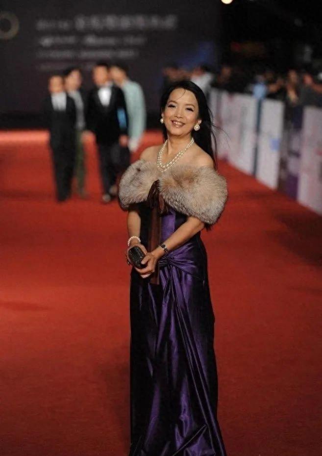 Seeing 44-year-old Qin Hailu and 62-year-old Lu Liping in the same ...