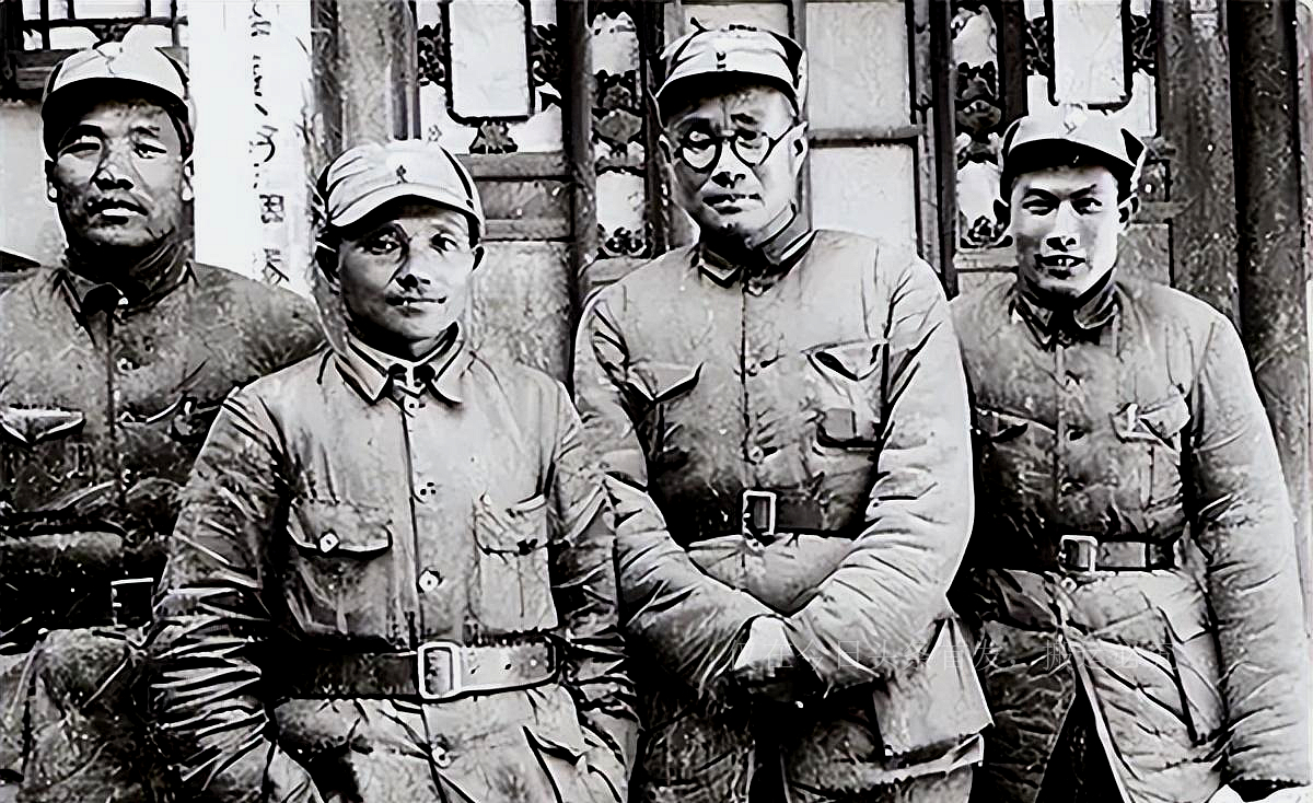 Wang Ronghua married 44-year-old Liu Bocheng at the age of 19, took ...