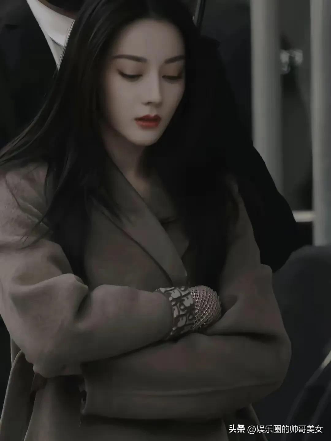 8 beautiful photos of Reba, all of which are collections - iMedia